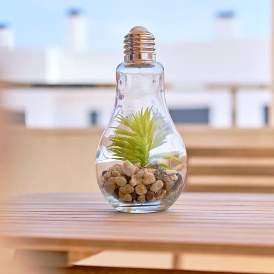 Brilliant Ways To Repurpose Old Lightbulbs